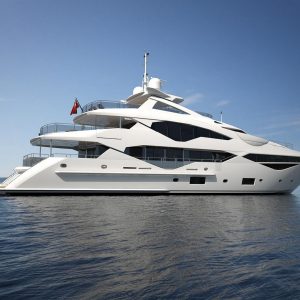 Sunseeker 131 Super Tri-Deck Yacht – London Boat Show 2016 – RUF.LYF